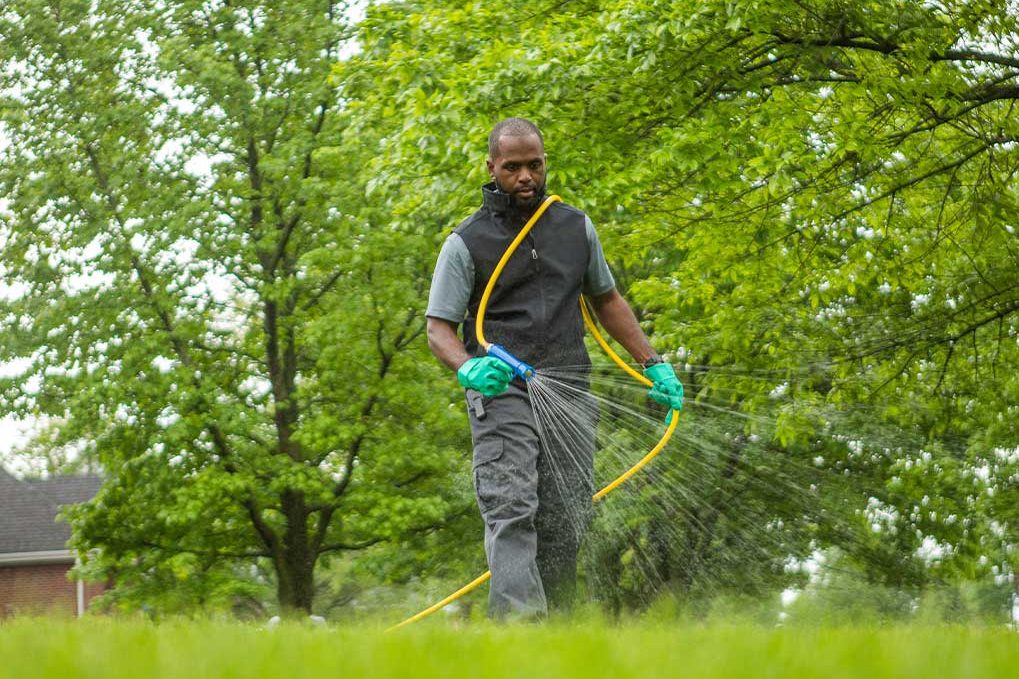 Fall Liquid Aeration: The Secret to Stronger Florida Lawns