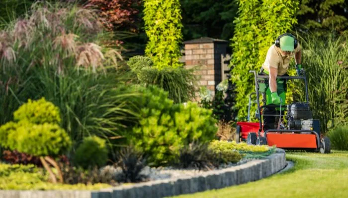 Fall Lawn Aeration in Florida | Pearce Lawn Care